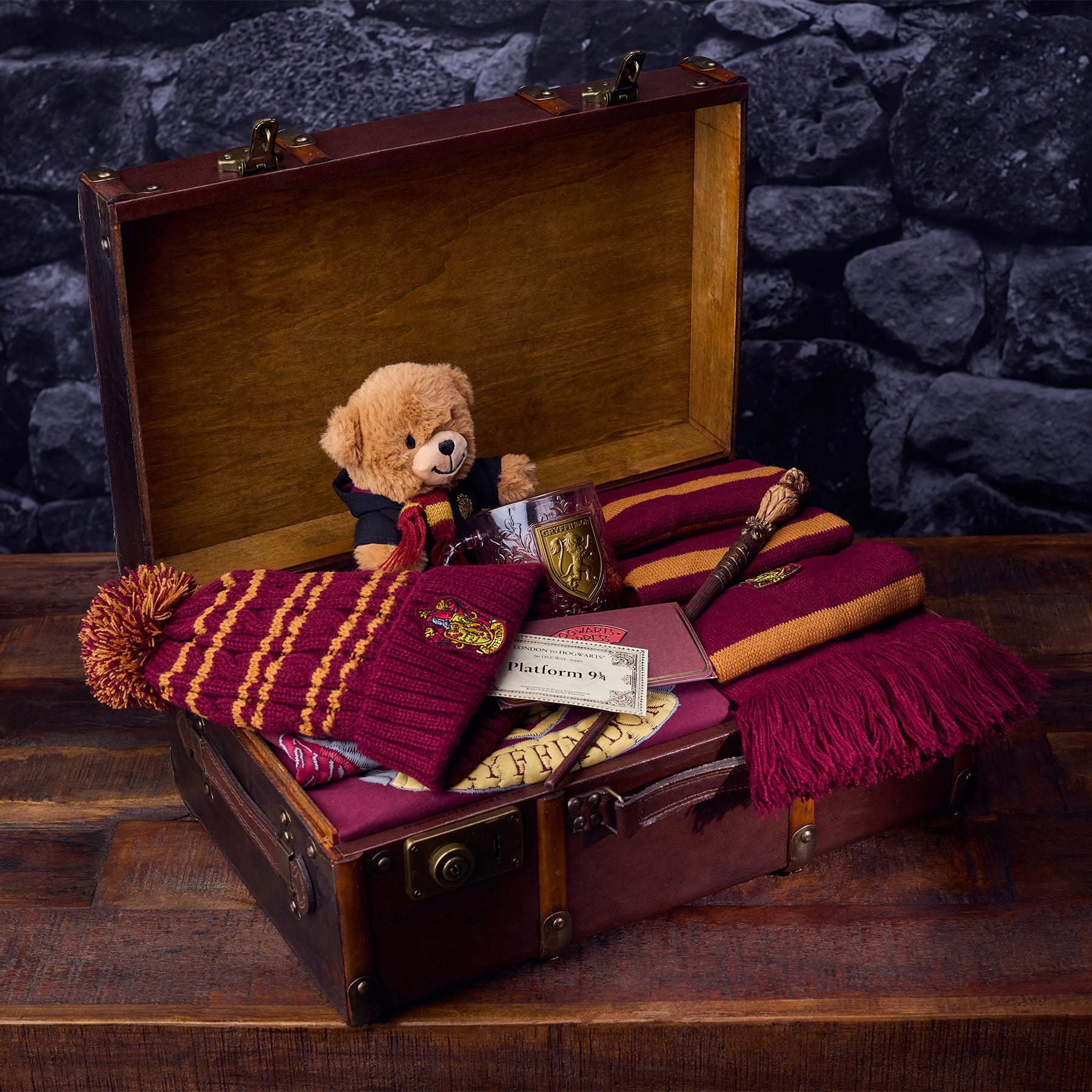 Gryffindor Gift Trunk | Harry Potter Shop UK